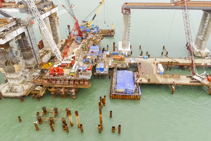 Construction of the Bridge. Engineering Facilities for the Construction ...