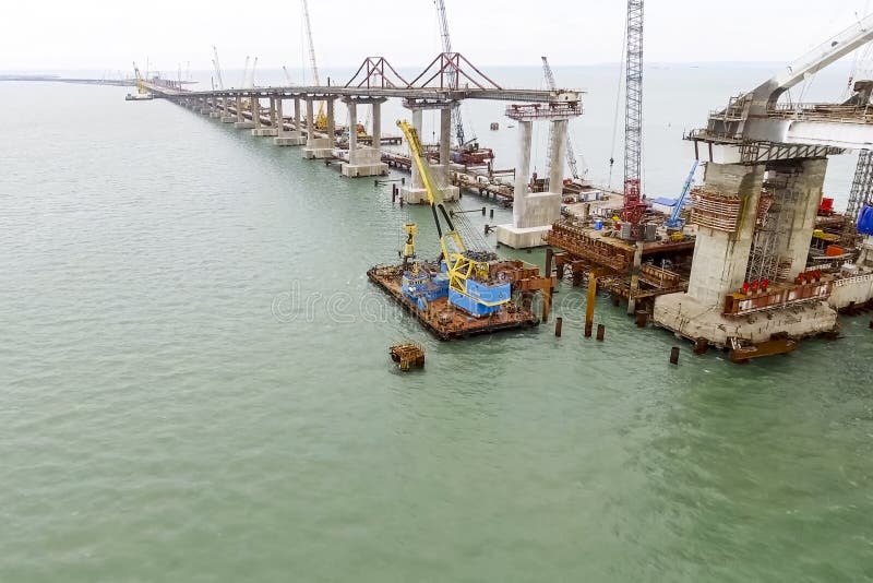 Construction of the Bridge. Engineering Facilities for the Construction ...