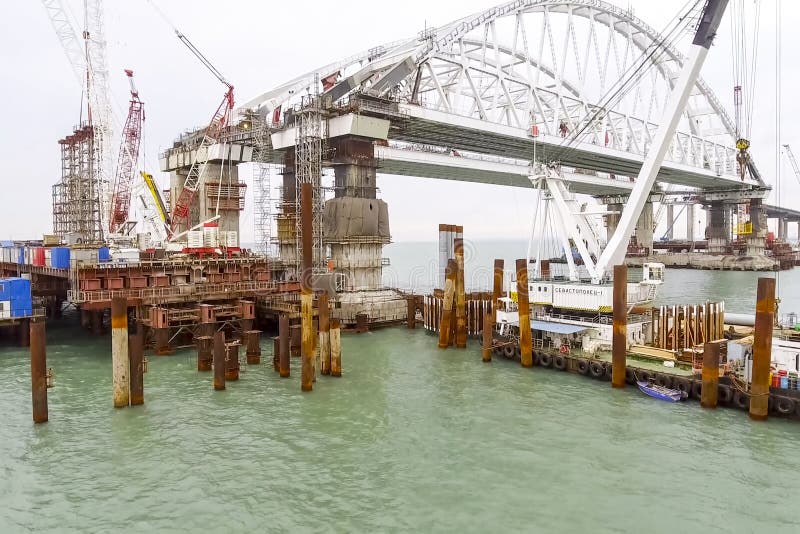 Construction of the Bridge. Engineering Facilities for the Construction ...