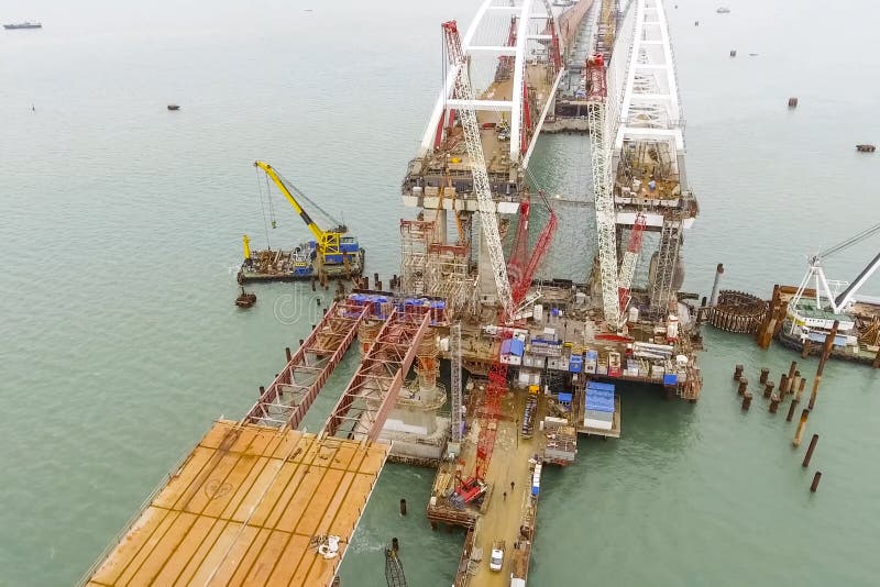 Construction of the Bridge. Engineering Facilities for the Construction ...