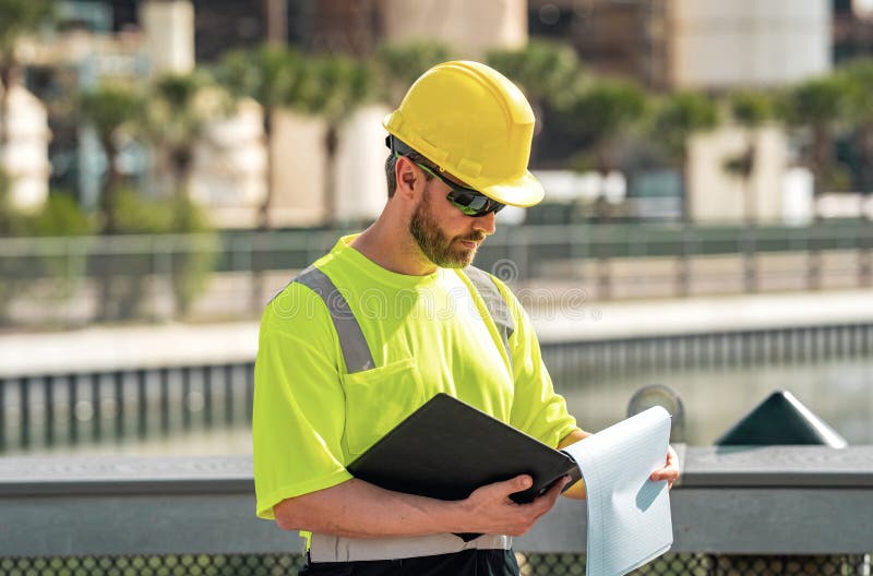 Construction Builder in Building Uniform on Buildings Construction ...