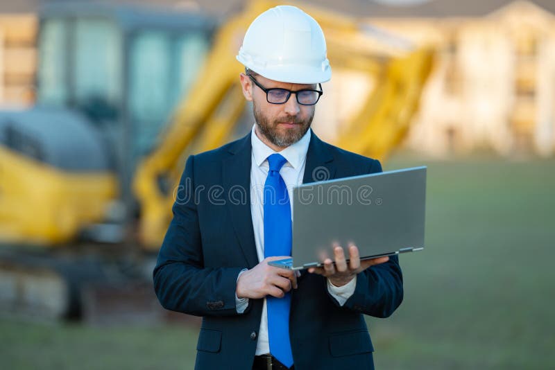 Construction Builder Manager or Supervisor at a Construction Site ...