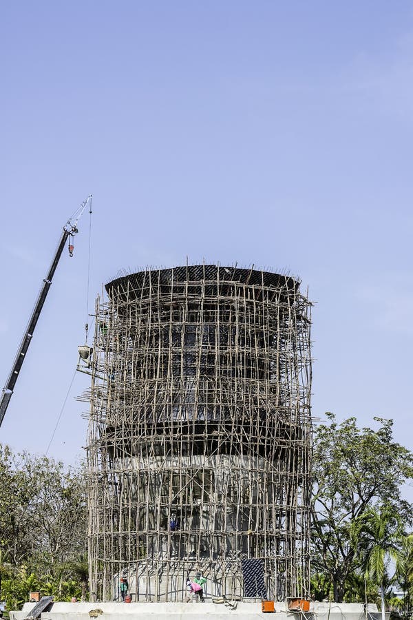 Construction building editorial photo. Image of monolith - 84274541