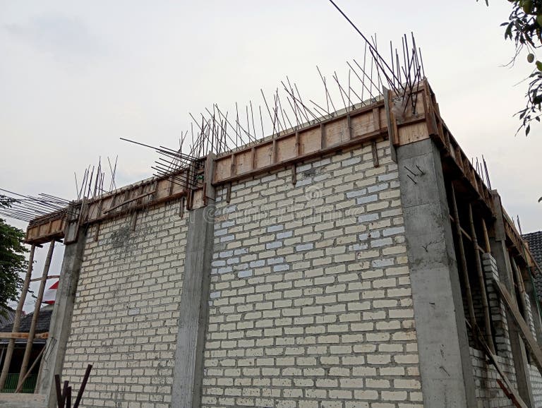 Construction of a Building in the Process of Building Two Chains. Stock ...