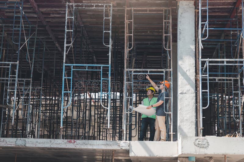 Construction Concept of Engineer and Architect Working at Construction ...