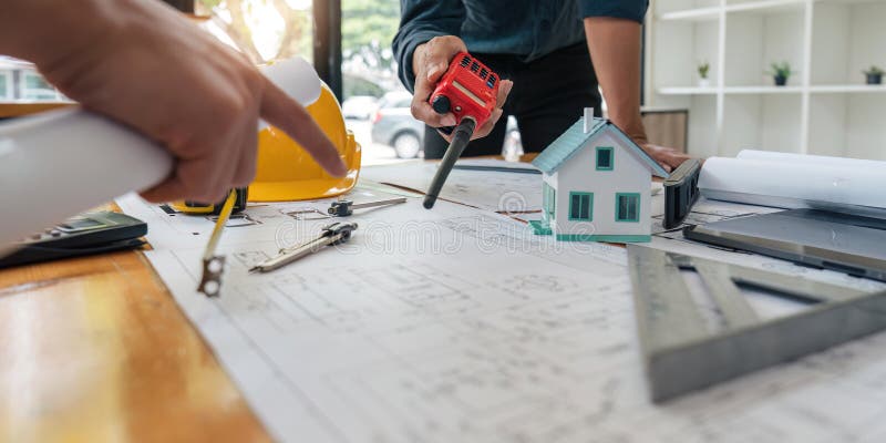 Construction Concept of Meeting Engineers or Architects for Projects ...