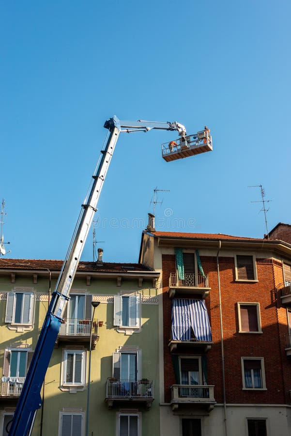 Construction Cranes and Building Tools, Essential Equipment for ...