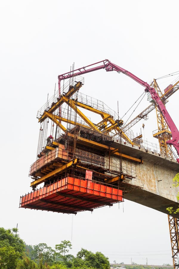 Construction De Pont, Piliers De Pont Photo stock - Image du structure ...