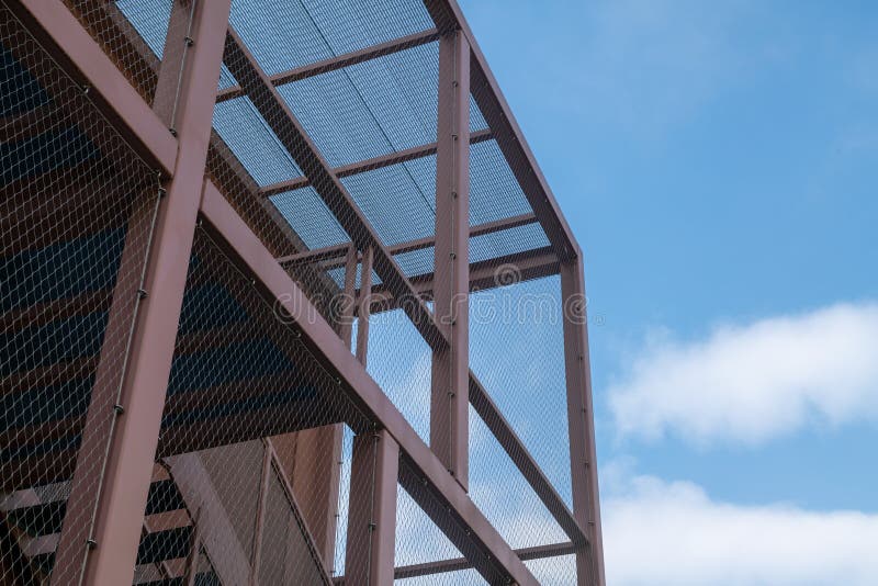 Wire Mesh, Building Construction Detail, Steel Frame Building, School ...