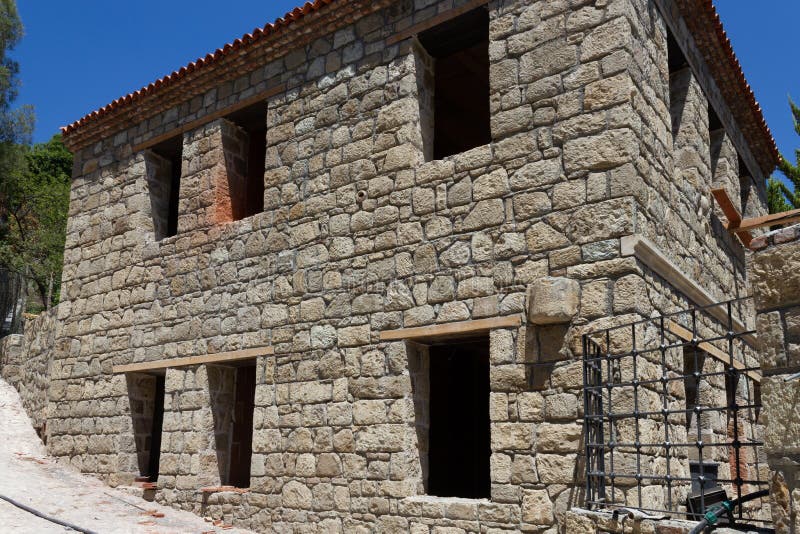 Construction En Pierre Naturelle De Logement Image stock - Image du ...