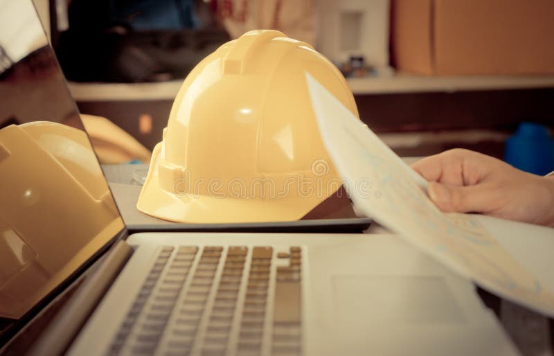 Construction Engineering Stock Photos - Download 333,552 Royalty Free ...