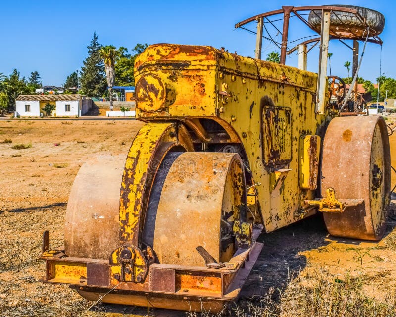 Construction Equipment, Yellow, Bulldozer, Vehicle Stock Photo - Image ...