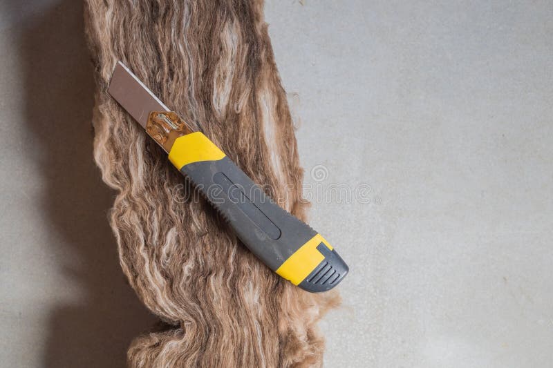 Construction Knife for Cutting Insulation for Laying in a Frame House ...