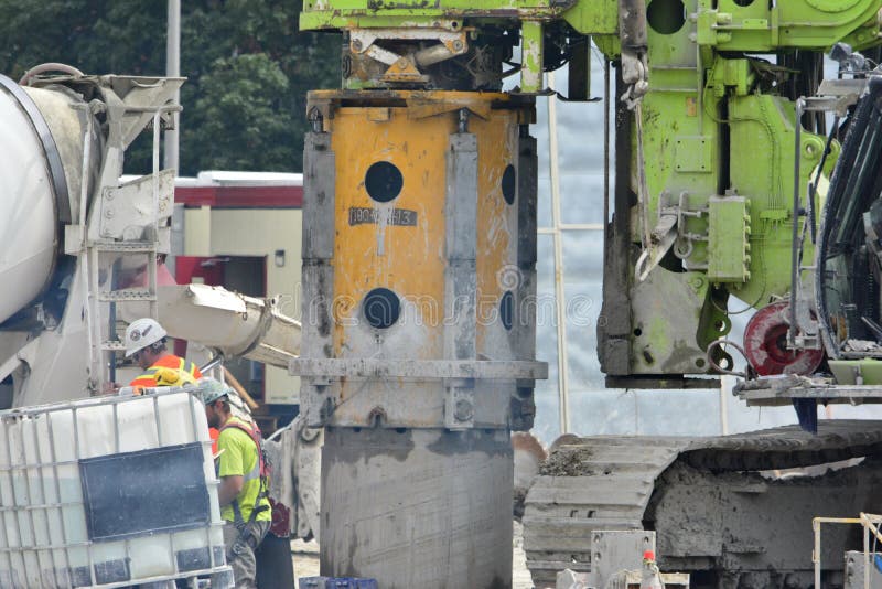 Construction of the Launch Shaft of the Scarborough Subway Extension ...