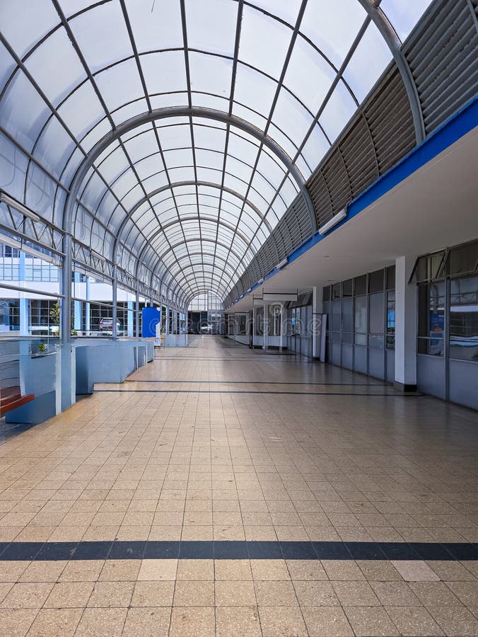 Construction of Pergolas and Pedestrian Walkways with Metal Structures ...