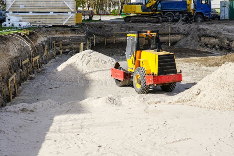 151 Earth Compaction Construction Project Stock Photos - Free & Royalty ...