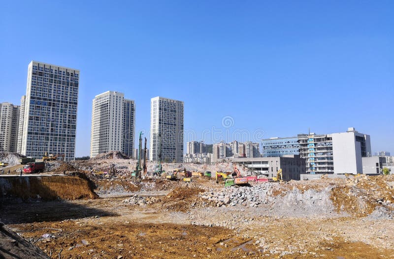 Construction pit site editorial photography. Image of haze - 139878757