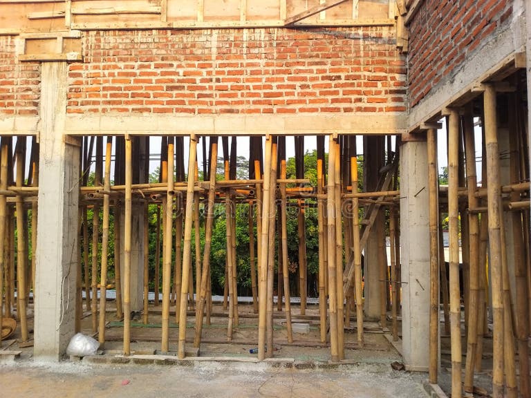 Construction Process with Bamboo Scaffolding As a Cost-effective and ...