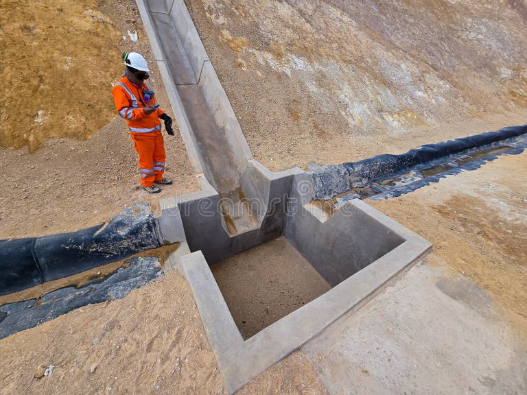 Construction Process of Hydraulic Structures Made of Concrete and ...