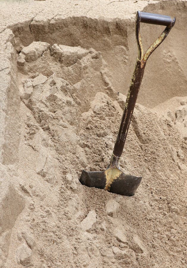 Construction Shovel on Sand Stock Image - Image of sand, dirt: 44968935