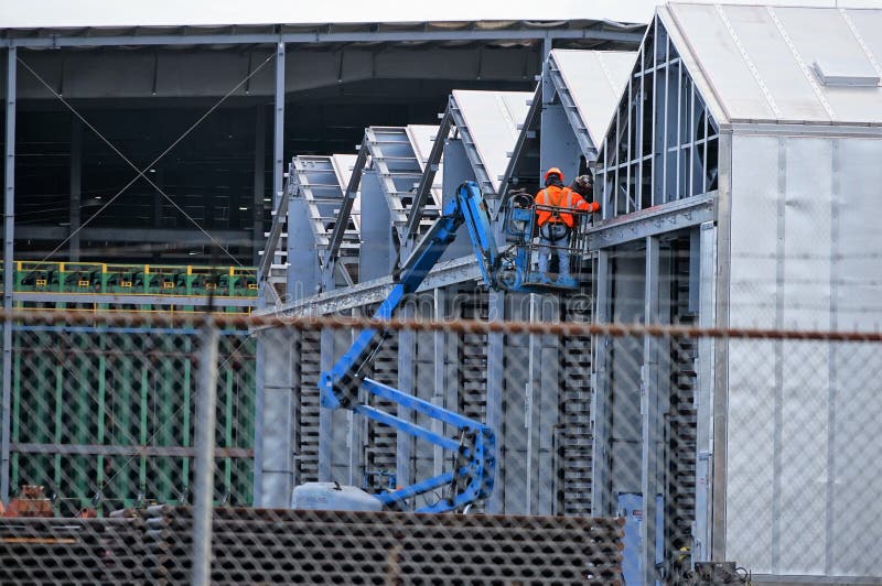 Construction site editorial photography. Image of work - 81107217