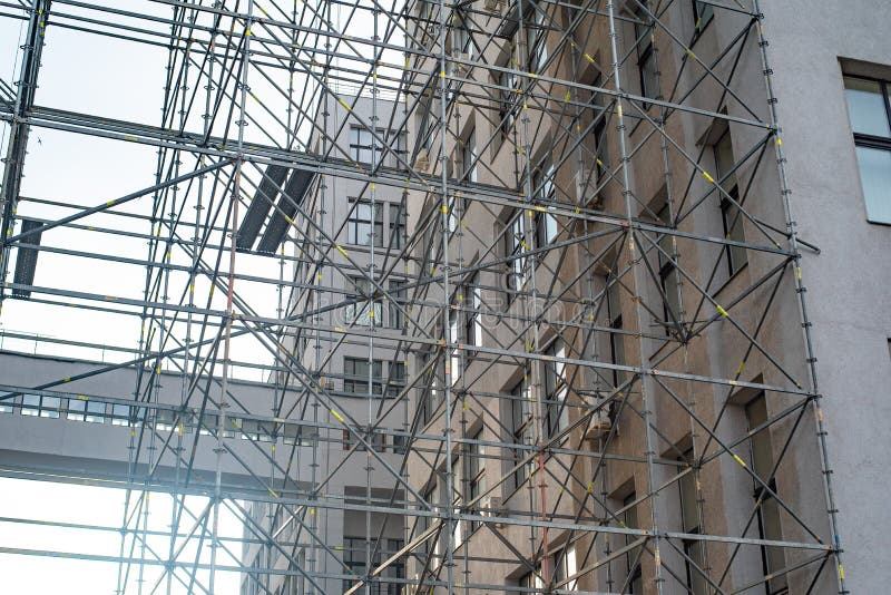 Extensive Scaffolding Providing Platforms for Work in Progress on a ...