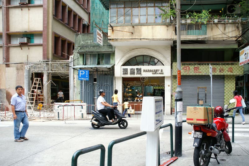 Construction Site of the Front Door of Pui Ching Middle School ...
