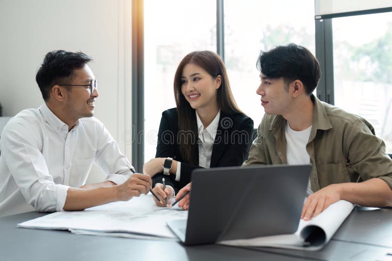 Construction and Structure of Engineer or Architect Meeting for Project ...