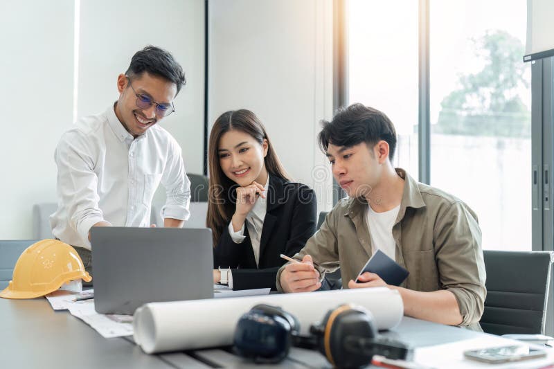 Construction and Structure of Engineer or Architect Meeting for Project ...