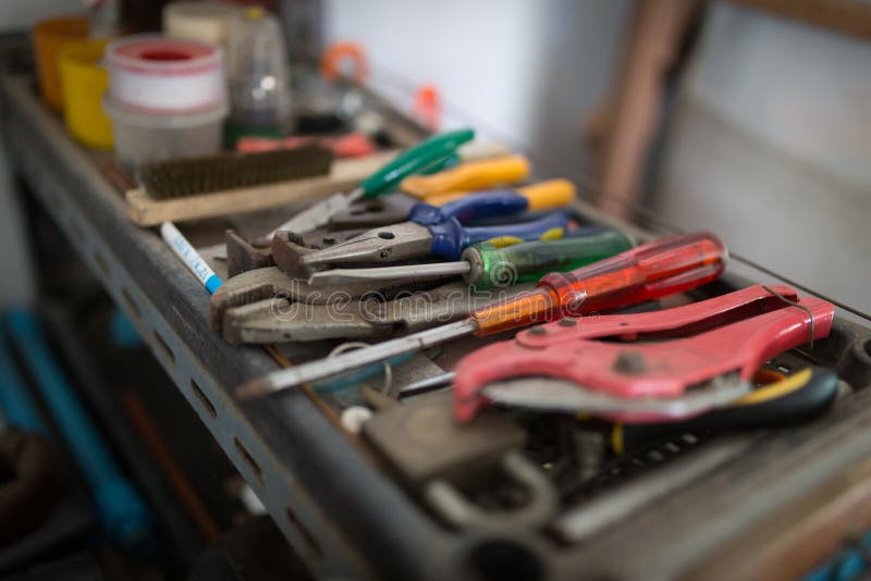 Construction Tools with Hand Tools for Home Renovation and Maintenance ...