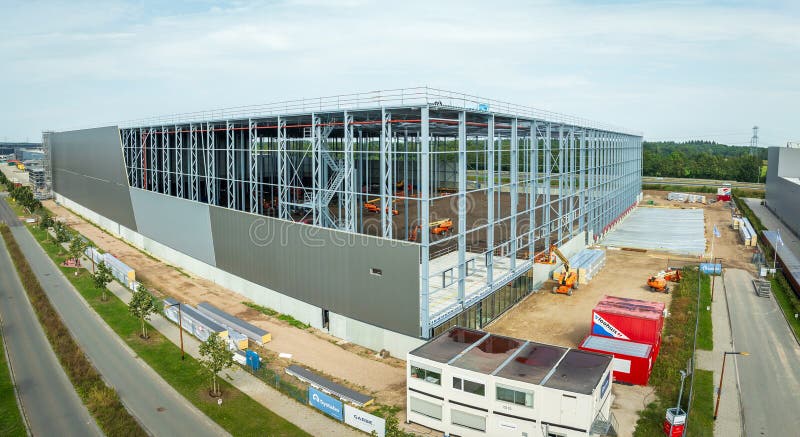 Construction of a Warehouse Editorial Stock Image - Image of roof ...