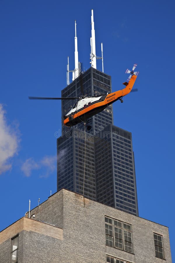 Construction Work in Downtown Chicago Editorial Photo - Image of ...