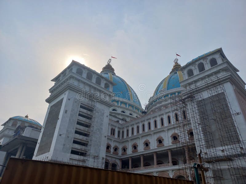 Construction Work Under Progress in the ISKCON Temple, Mayapur, West Bengal Editorial Stock ...