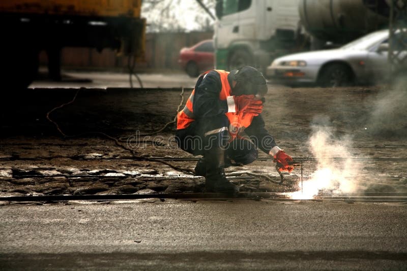 Workmen at Night Shift Roadworks Editorial Photography - Image of ...