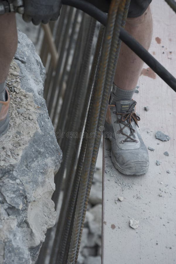 Construction Worker at a Building Site Editorial Photo - Image of ...
