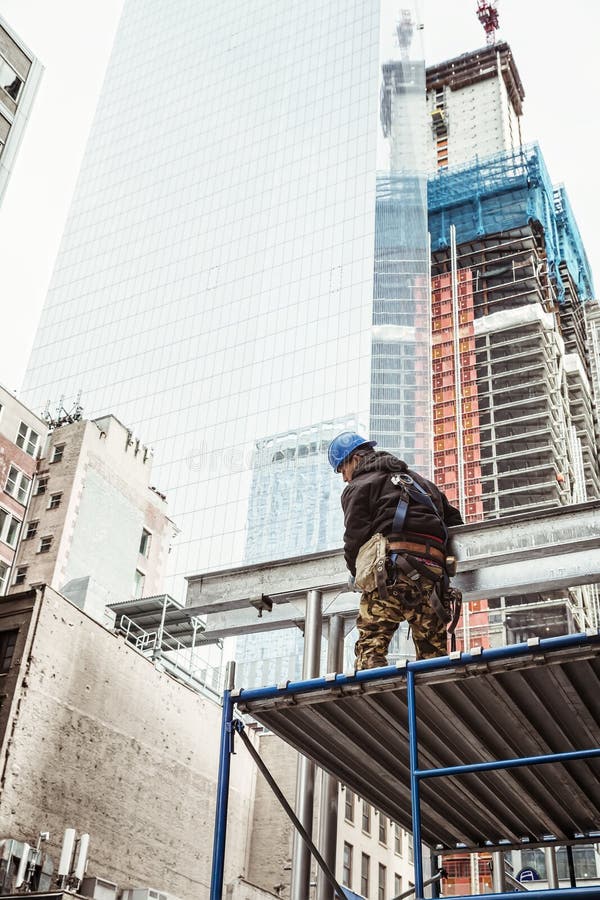 Construction Worker in Lower Manhattan Editorial Stock Photo - Image of ...