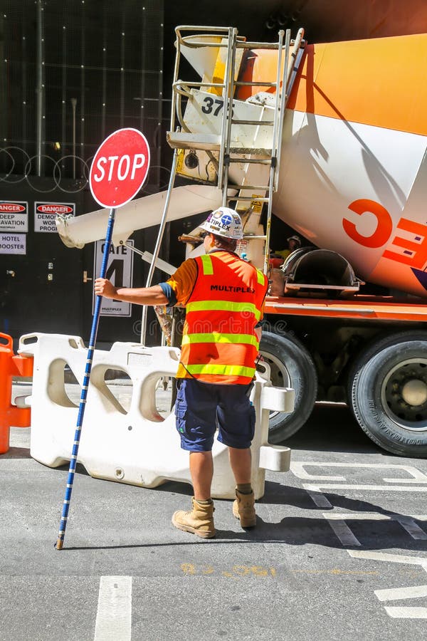 Construction Worker in Melbourne, Australia Editorial Photography ...