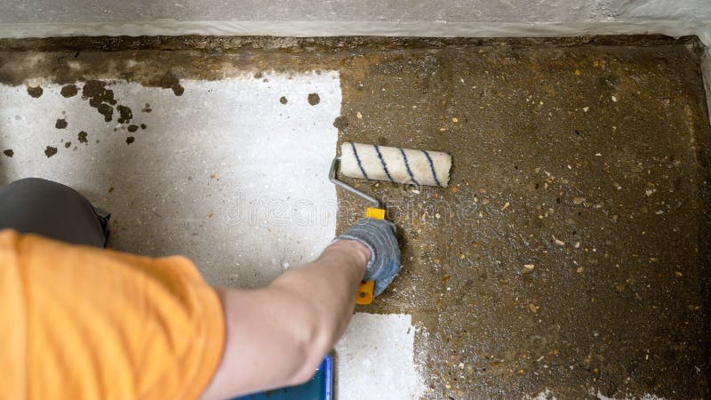 121 Construction Worker Applying Waterproofing Sealant Concrete Floor ...