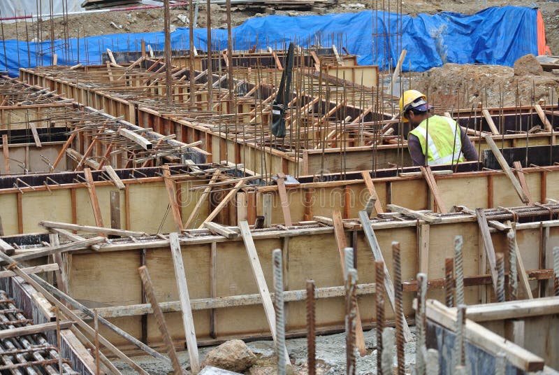 Construction Workers Fabricate Ground Beam Formwork Editorial Stock ...