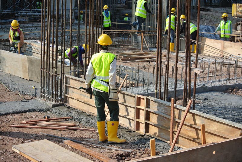 Construction Workers Fabricating Timber Formwork Editorial Photo ...
