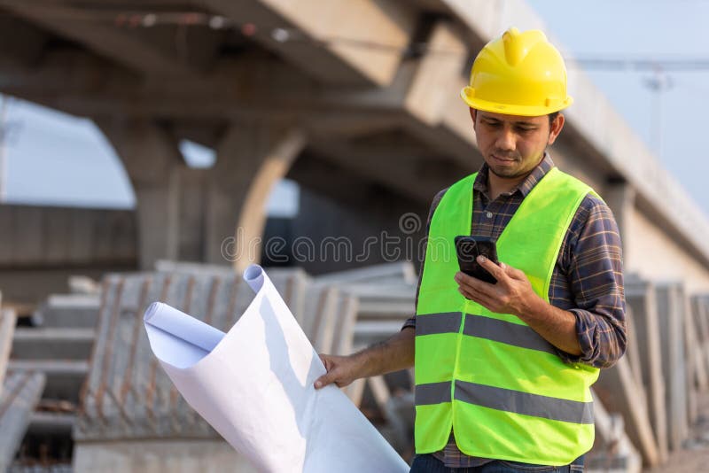 Construction Workers Use Smartphone Stock Photo - Image of onstruction ...