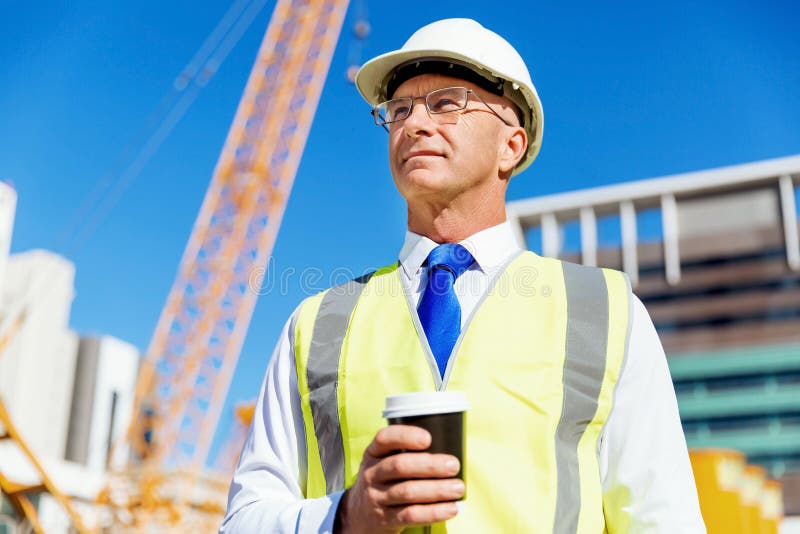 Constructor Del Ingeniero En El Emplazamiento De La Obra Foto de ...