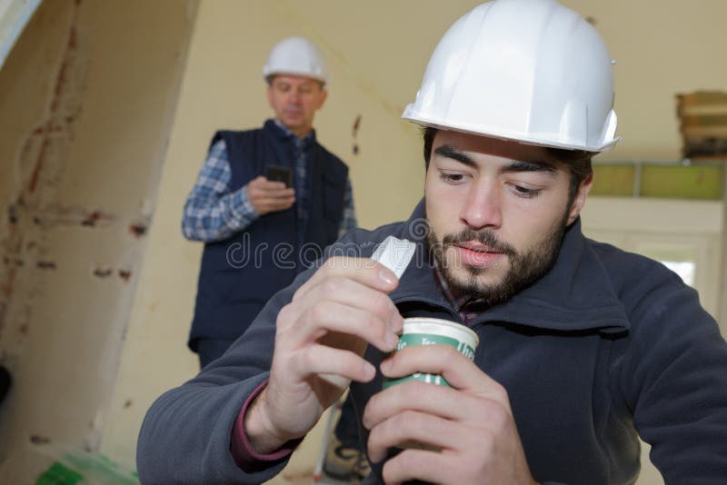 Constructor Inspeccionar Un Contenedor Imagen de archivo - Imagen de ...