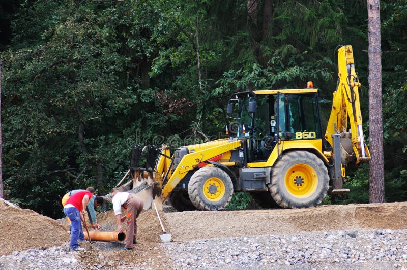 Construisant Une Autoroute - Construction De Routes Image stock - Image ...