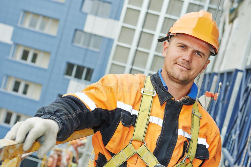 Construtor Em Obras Da Fachada Foto de Stock - Imagem de casa ...