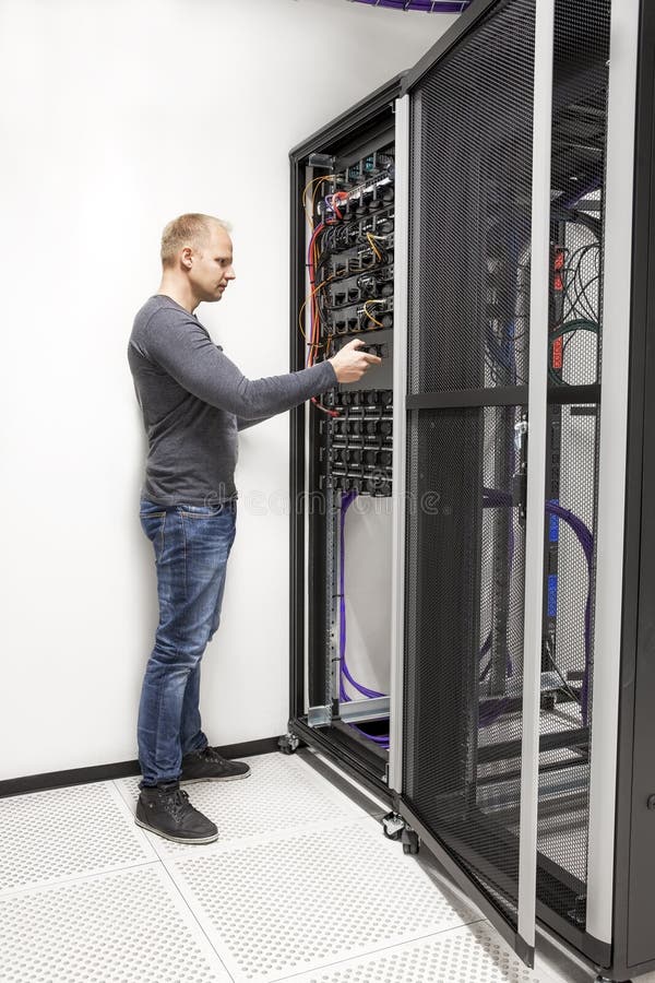 443 Datacenter Building Stock Photos - Free & Royalty-Free Stock Photos ...