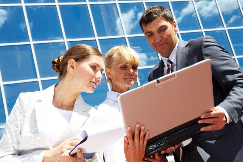 Consulto immagine stock. Immagine di imprenditore, interazione - 15220487