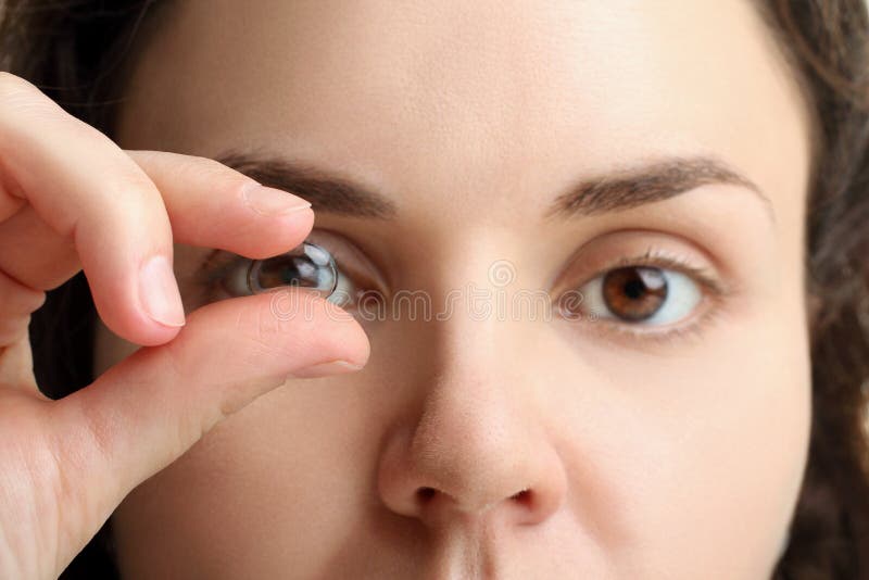 Contactlenzen stock foto. Image of gezicht, horizontaal - 62249696