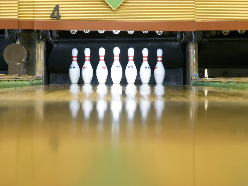 Contactos de bowling imagen de archivo. Imagen de carril - 91427