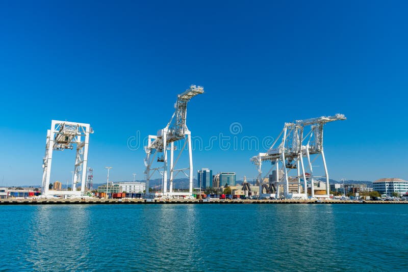 Container Cargo Super-Post Panamax Gantry Cranes Lined Up at Empty Dock ...